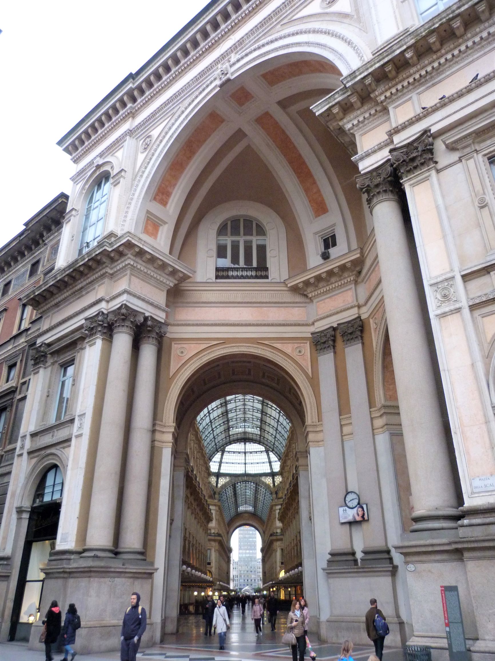4 days in Milan: Things to see & do with kids - Piazzas & Playgrounds